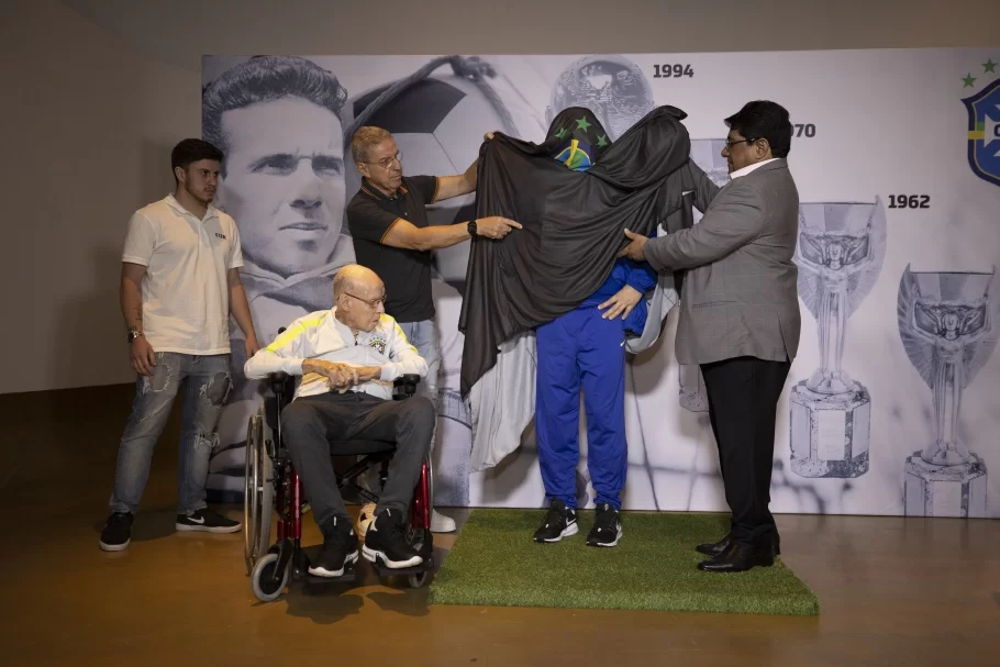 CBF inaugura estátua em homenagem a Mario Jorge Lobo Zagallo – Conexão ...