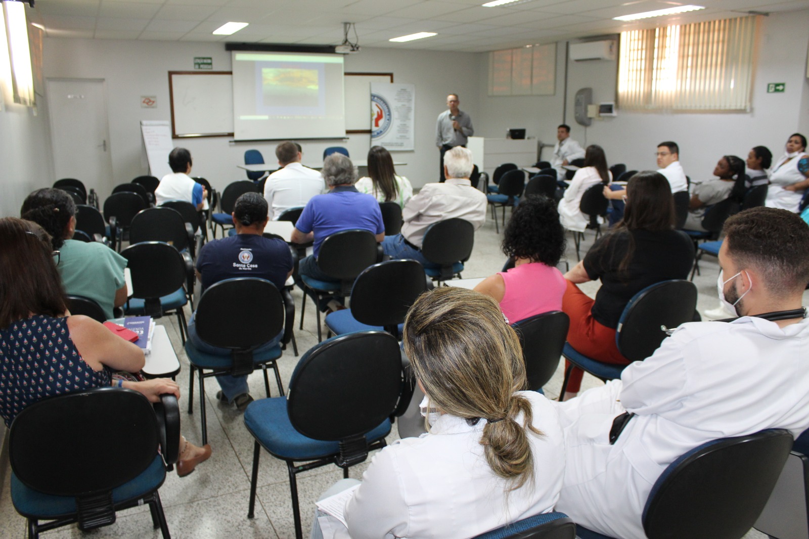 Santa Casa De Marília Abre Outubro Rosa Com Palestras Sobre Prevenção E